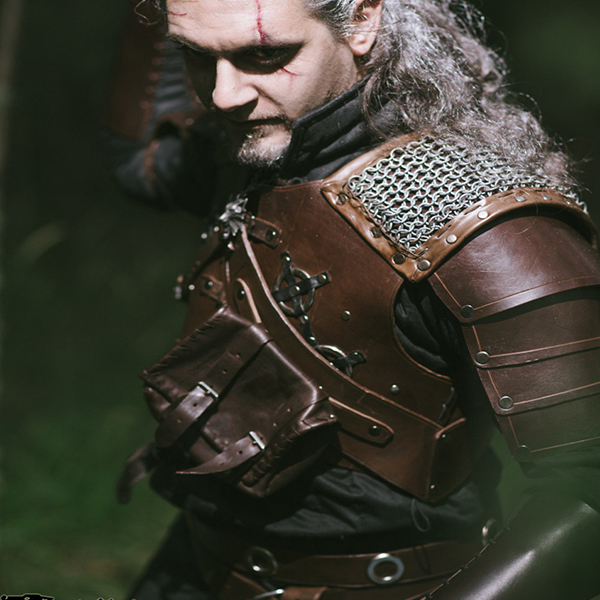 Vapeman Steam Engine DNA75 Box Mod Review--- Armor and Helmet for ...